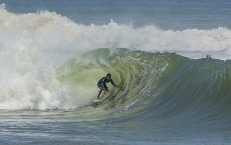 Lima surf guide | best spots + seasons (2026 guide) - Career Gappers